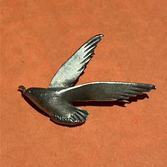 Jewelry | Vintage Pewter Seagull Pinor Pendant | Poshmark